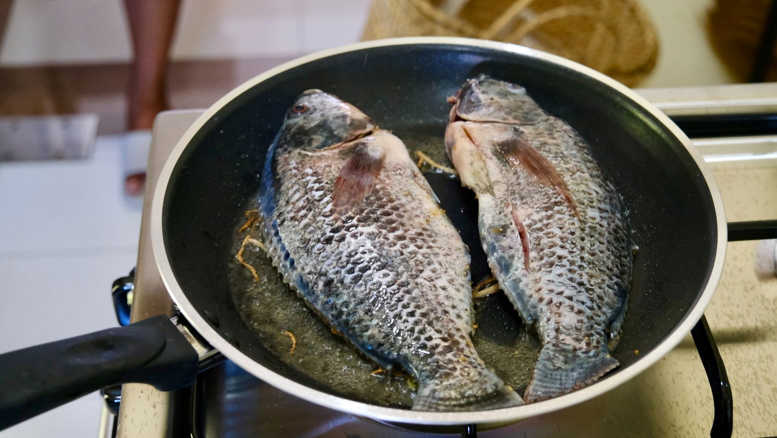 Traditional Filipino cooking class in Tagaytay - Traveling Spoon